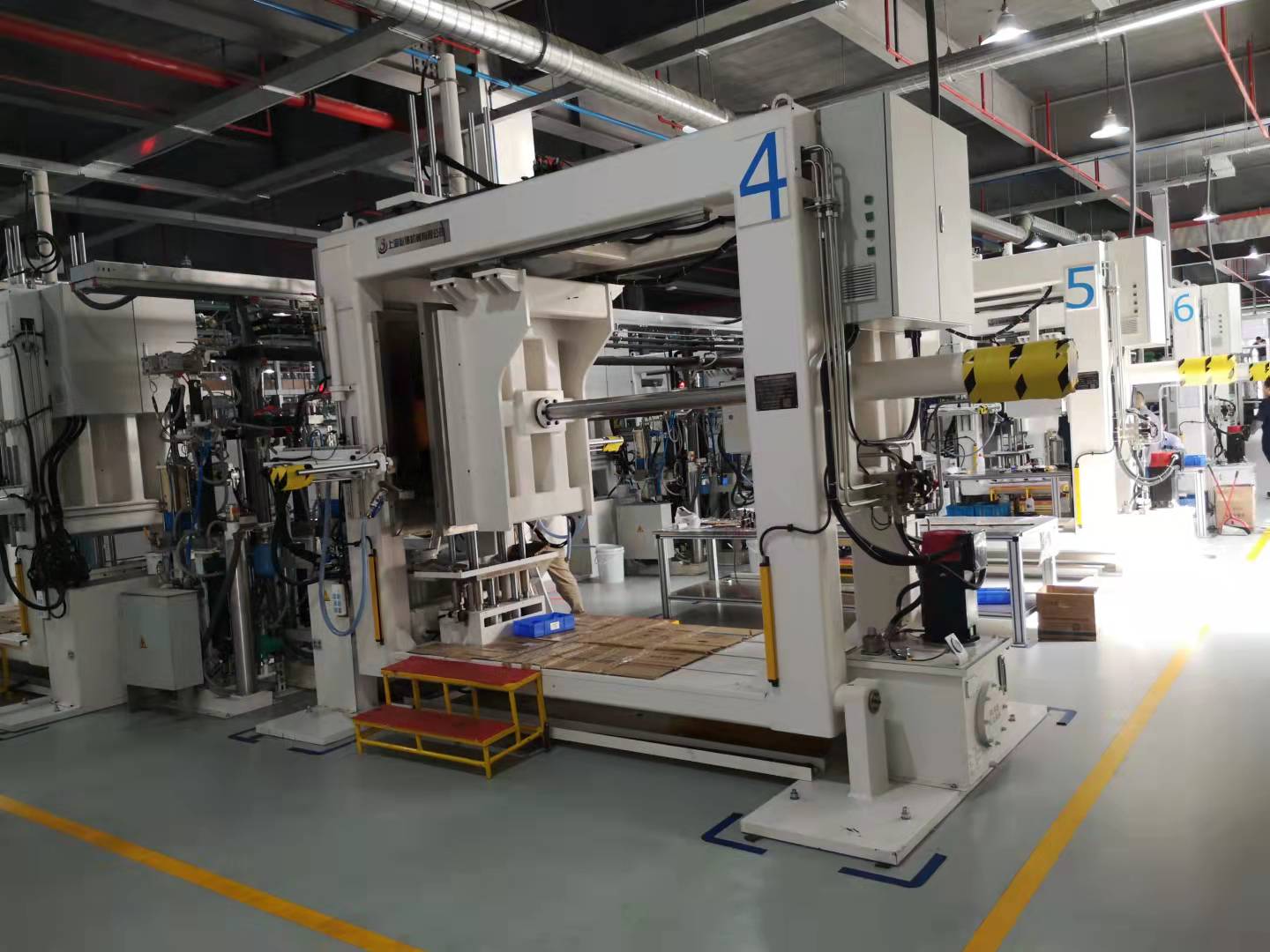 APG clamping machine history - Volmet